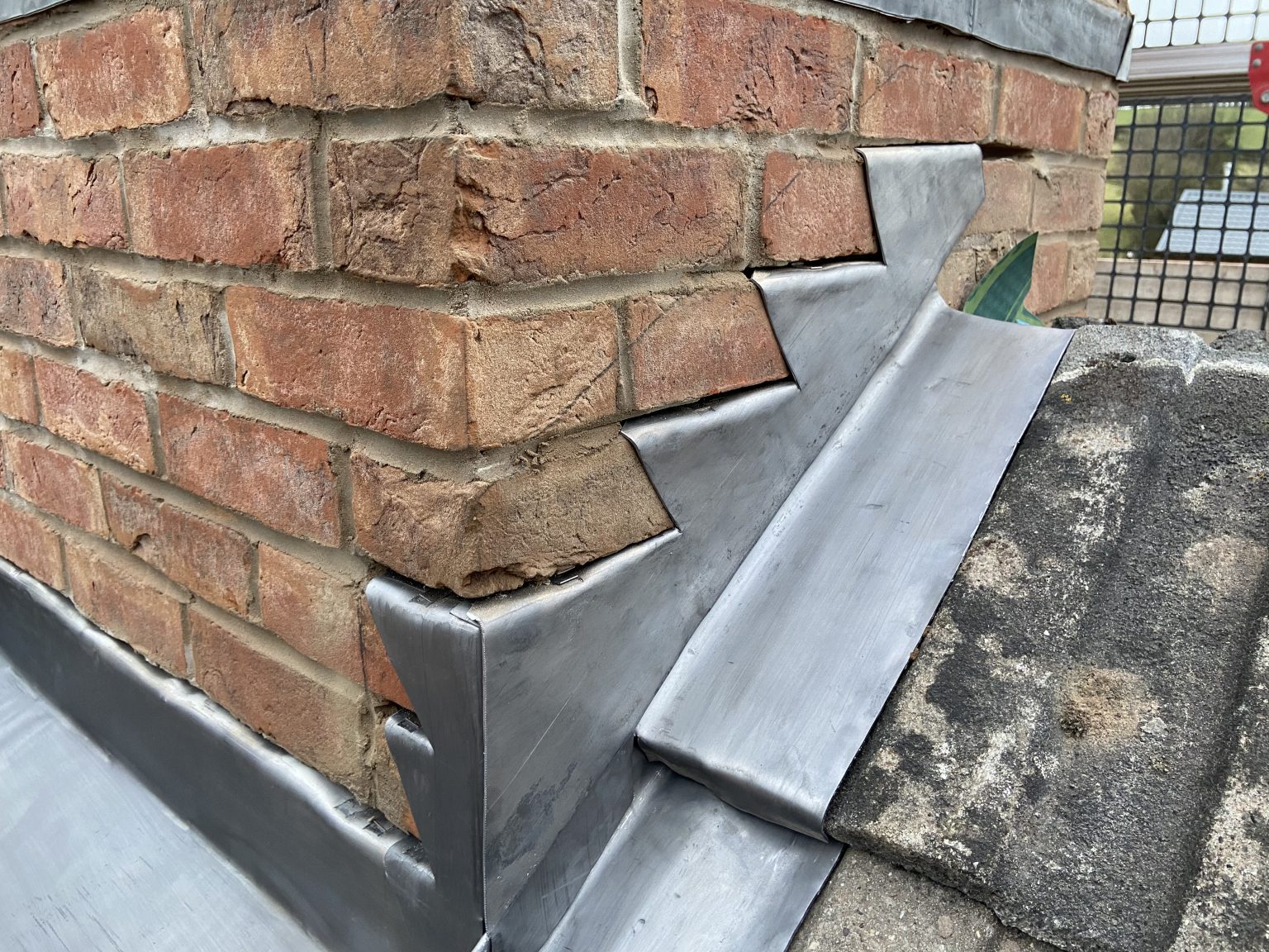 Rebuilding a period chimney using modern day techniques – Kirsten & Mars