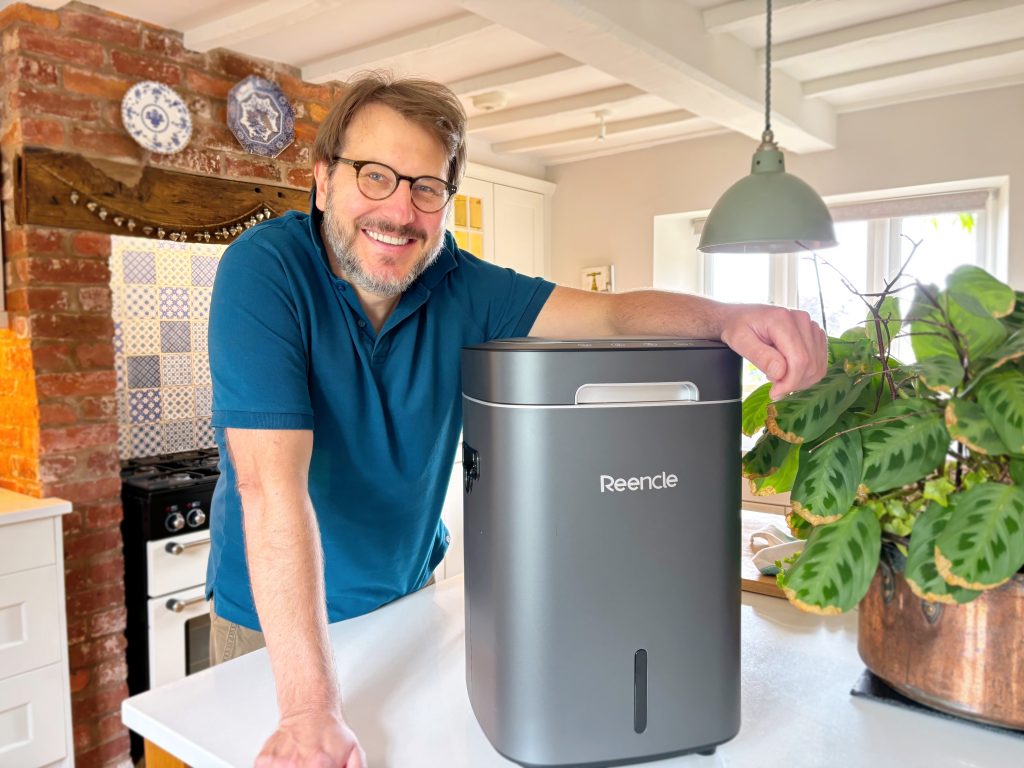 Turn Kitchen Waste Into Soil: Reencle Home Composter Review » My Home Farm